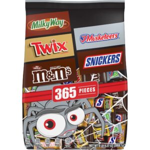 m&m's, snickers, twix, milky way & 3 musketeers individually wrapped bulk candy assortment, 104.27 oz bag