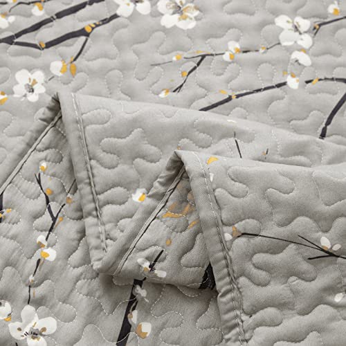 3 Pieces Quilt Set Queen Full Size 88x88 Gray Branch Floral Style Soft Reversible Microfiber Lightweight Coverlet Bedspread Summer Bedding Set Bed Cover for All Season (1 Quilt+ 2 Shams)