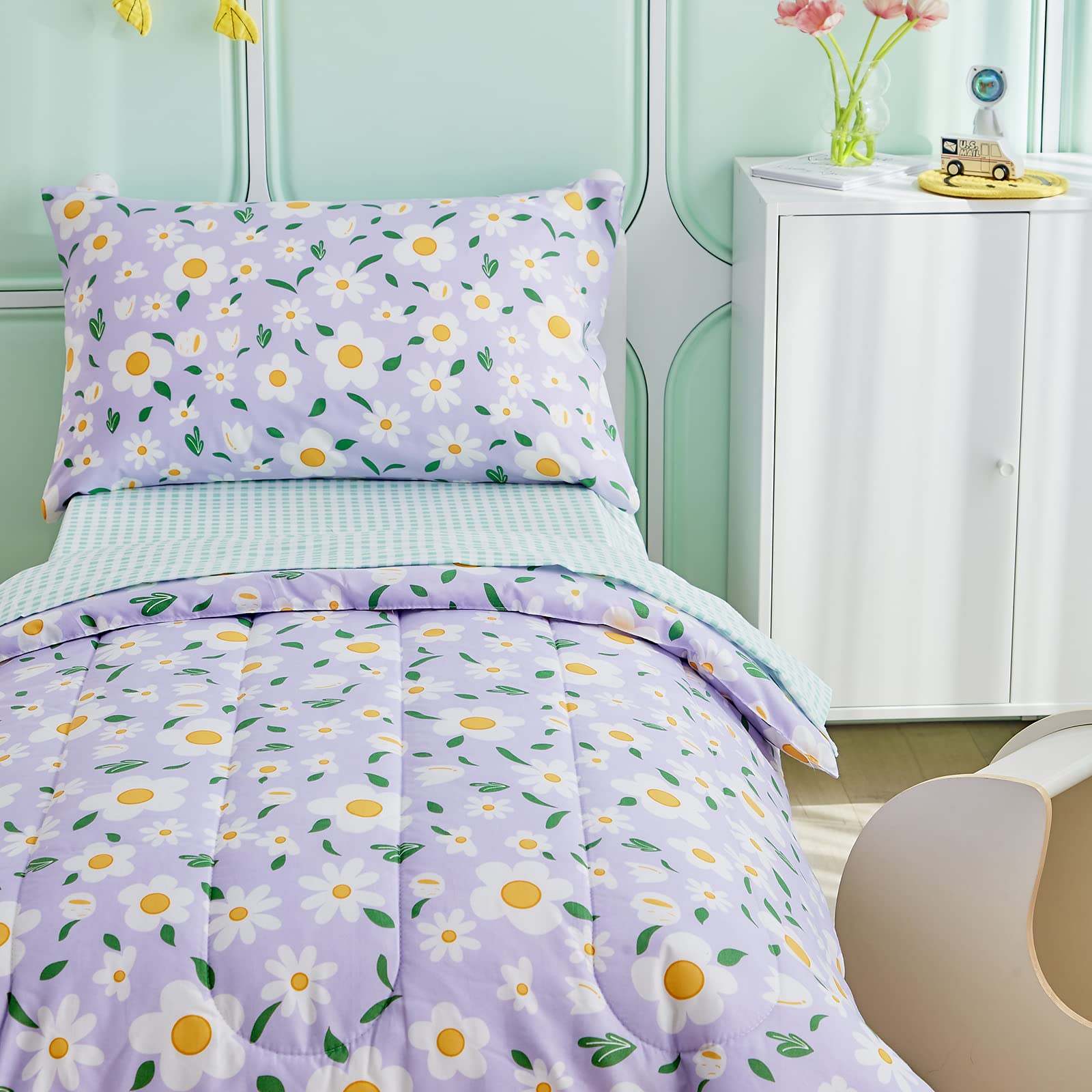 UOZZI BEDDING 4 Pieces White Girls Toddler Bedding Set Purple Floral Style - Includes Adorable Quilted Flower Comforter, Green Plaid Fitted Sheet, Top Sheet, and Pillow Case for Girls Bed