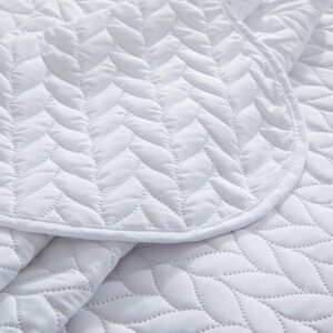 MOONLIGHT20015 Quilt Queen Size (90" x 96") with 2 Pillow Shams (20" x 26"+2") for All Seasons - 3 Pcs Lightweight Bedding Set Reversible Coverlet Embossed Quilted Bedspread (White)