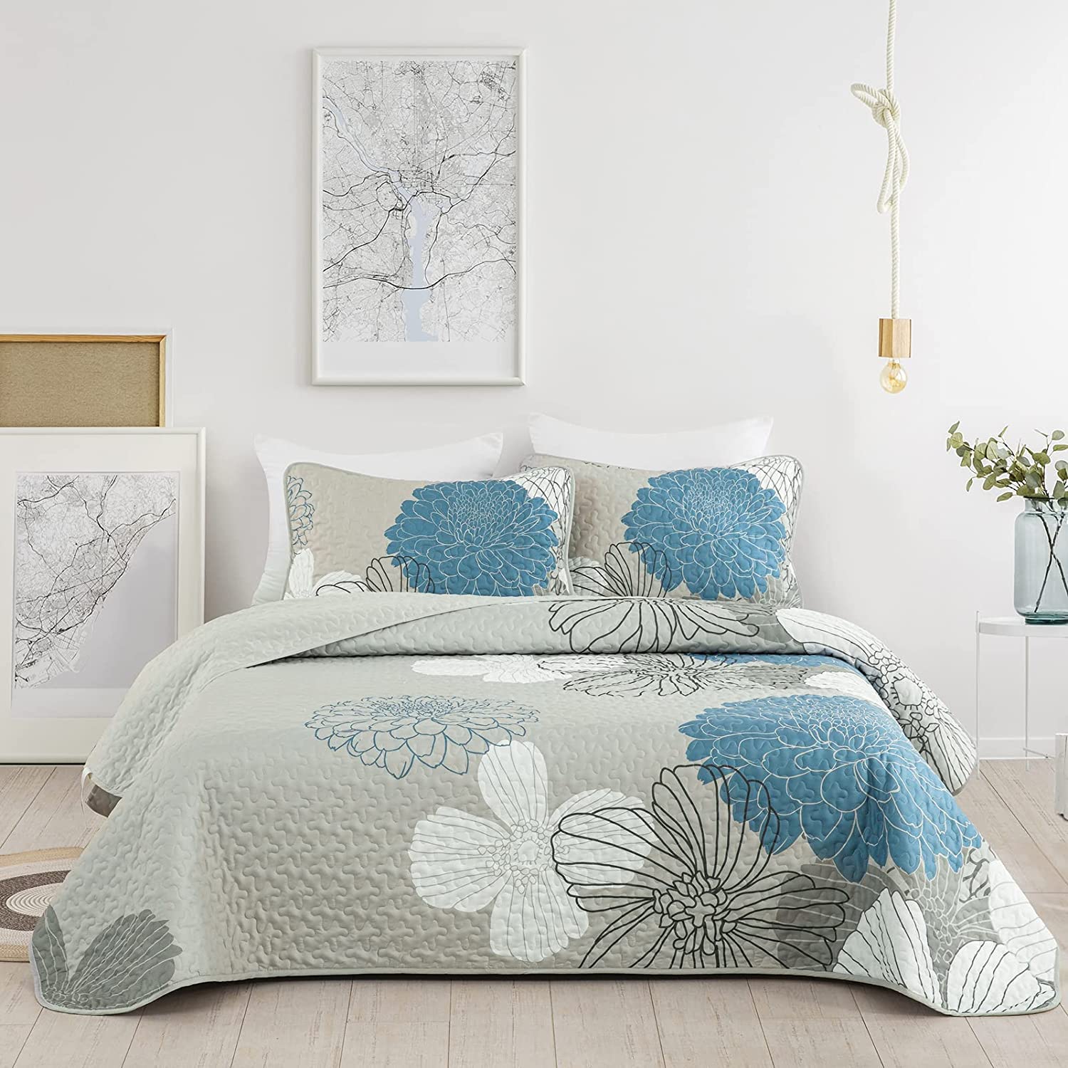 Blue Floral Pattern Queen Size Quilt Set - 3 Pieces Quilt Coverlet Elegant Bohemian Bedspread with 2 Pillowcases Soft Lightweight Bedding Quilt Set for Adults (Blue,90"x90")