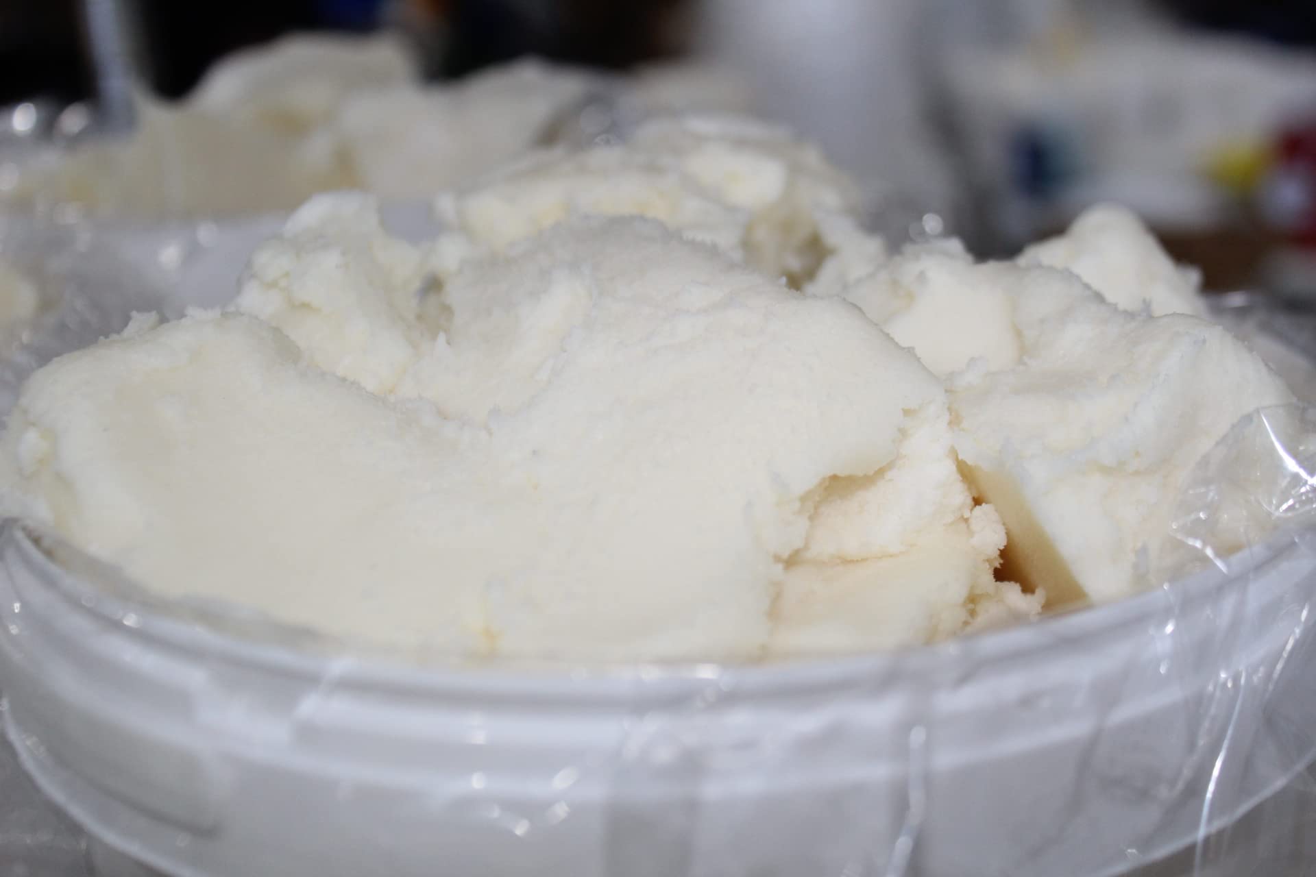 3CayG 5lb Pail White Refined Shea Butter Deoderized Skin and Hair Body Butter Use for Soapmaking and Whipped Body Butter