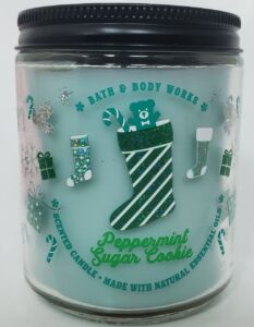 bath & body works, white barn 1-wick candle w/essential oils - 7 oz - 2021 christmas & winter scents! (peppermint sugar cookie)