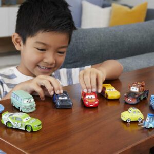 Mattel Disney and Pixar Cars Set of 10 Die-Cast Mini Racers Vehicles, Collectible Set of 1:55 Scale Toy Cars Inspired by Movies