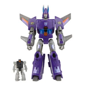 transformers generations selects legacy voyager cyclonus and nightstick