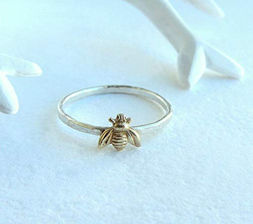 Gixaxak Cute Gold Tiny Honey Bee Ring Jewelry Wedding Band Thin Finger Ring Animal Lucky Honey Bee Knuckle Ring for Women 9