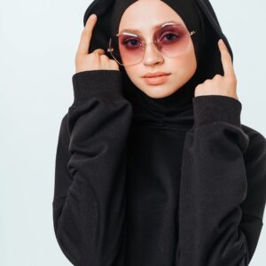 VeilWear Instant Hijab for Headphones and Glasses, Sport Head Scarf, Ready to wear Muslim Accessories for Women (Black)