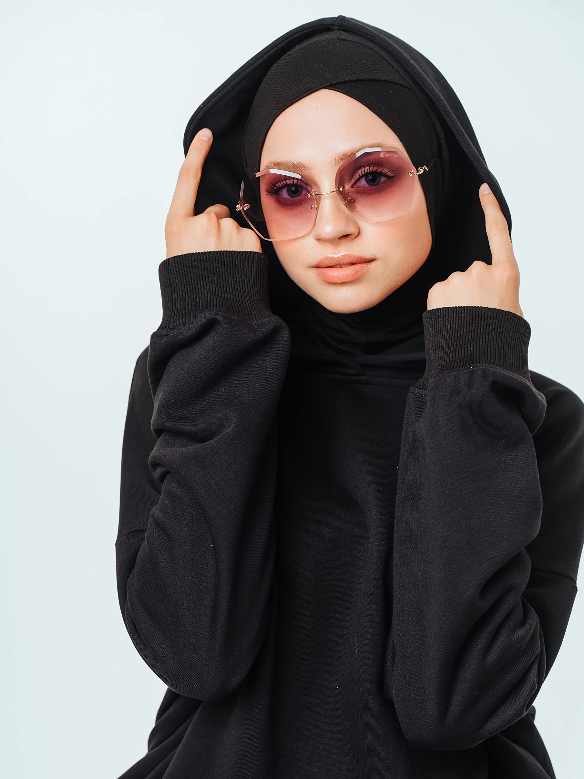 VeilWear Instant Hijab for Headphones and Glasses, Sport Head Scarf, Ready to wear Muslim Accessories for Women (Black)