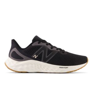 new balance women's fresh foam arishi v4 running shoe, black/light gold metallic/gum 2, 8.5