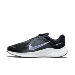 nike women's quest 5 sneaker, black/white-iron grey-dk smoke grey, 7 uk