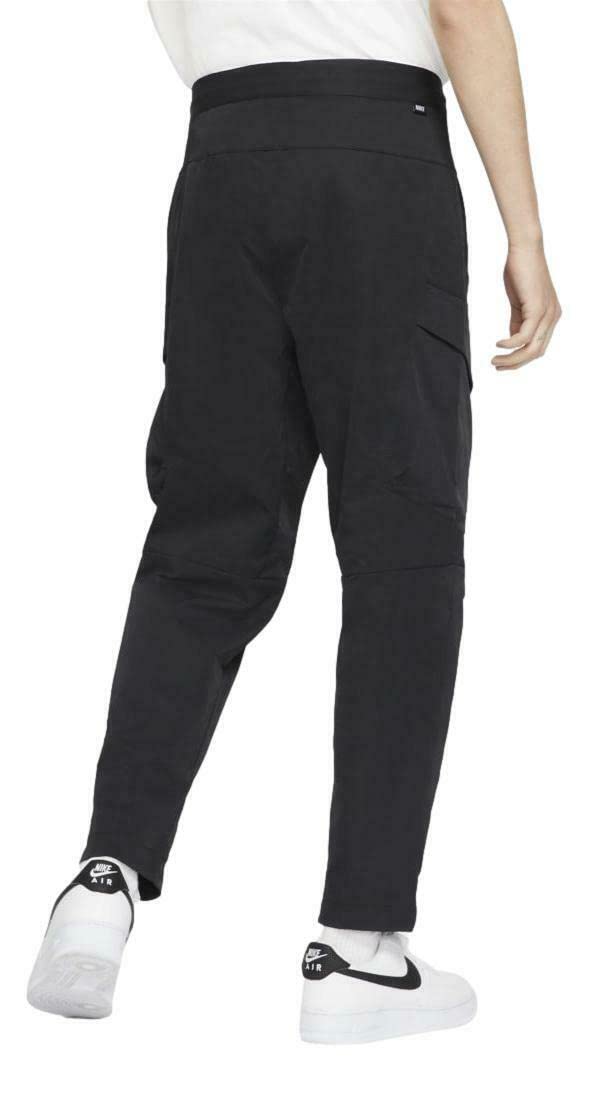 Nike Sportswear Tech Essentials Pants Black/Black 36