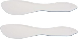 linden sweden multi purpose spreaders set of 2, white - versatile butter knife for soft cheese, peanut butter, frosting and more - safe for kids - bpa-free and dishwasher-safe - made in sweden