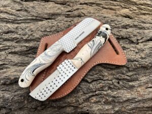 susa knives custom handmade rasp bull cutter knives horse file steel bull cutter knife, cowboy skinner knife with pancake leather sheath (white)