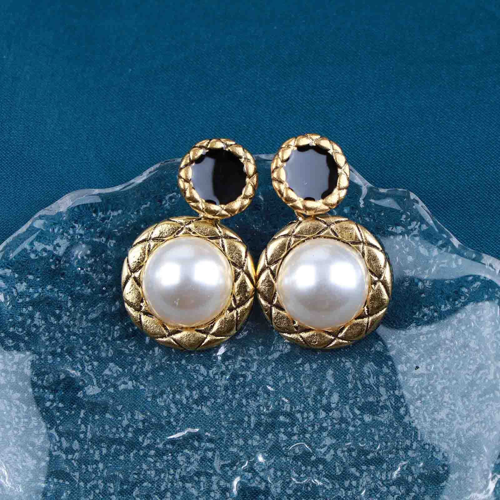 YienDoo Vintage Pearl Dangle Drop Earrings Gold Big Pearl Drop Earrings Black Stud Statement Pearl Dangle Earrings Wedding Bridal Pearl Earrings Prom Earrings Jewelry for Women and Girls