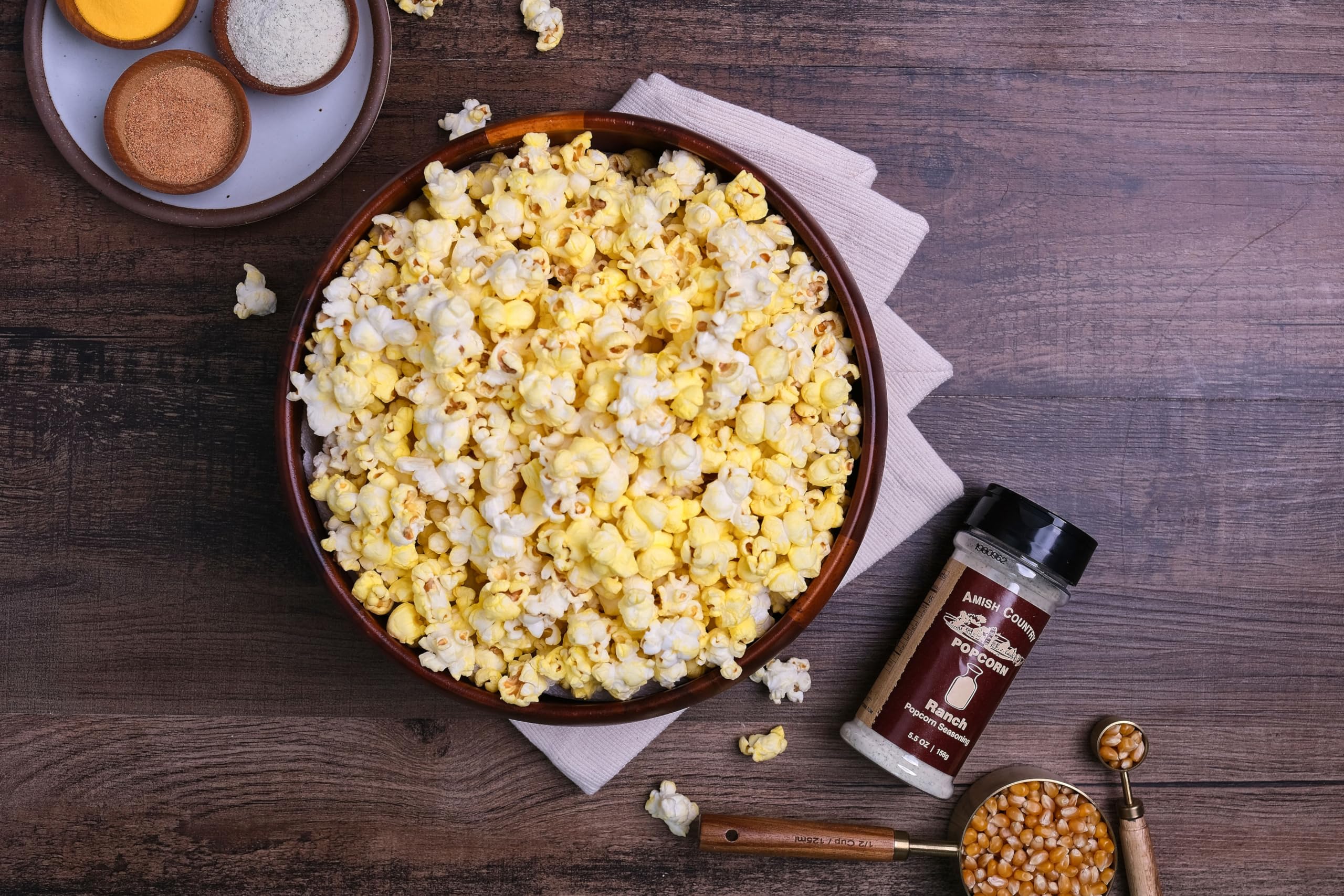 Amish Country Popcorn | 2 lb Bag | Medium Yellow Popcorn Kernels | Old Fashioned, Non-GMO and Gluten Free (Medium Yellow - 2 lb Bag)