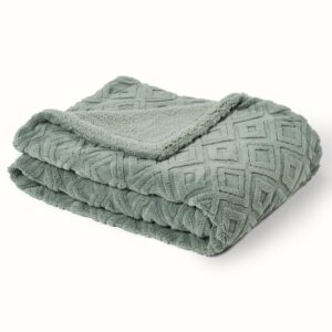 EVERGRACE Jacquard Boho Sherpa Fleece Throw Blanket for Couch, Super Soft Cozy Fuzzy Plush Blankets for Winter, Reversible Thick Warm Blanket for Bed, Sofa, Living Room, Sage Green, 50" x 60"