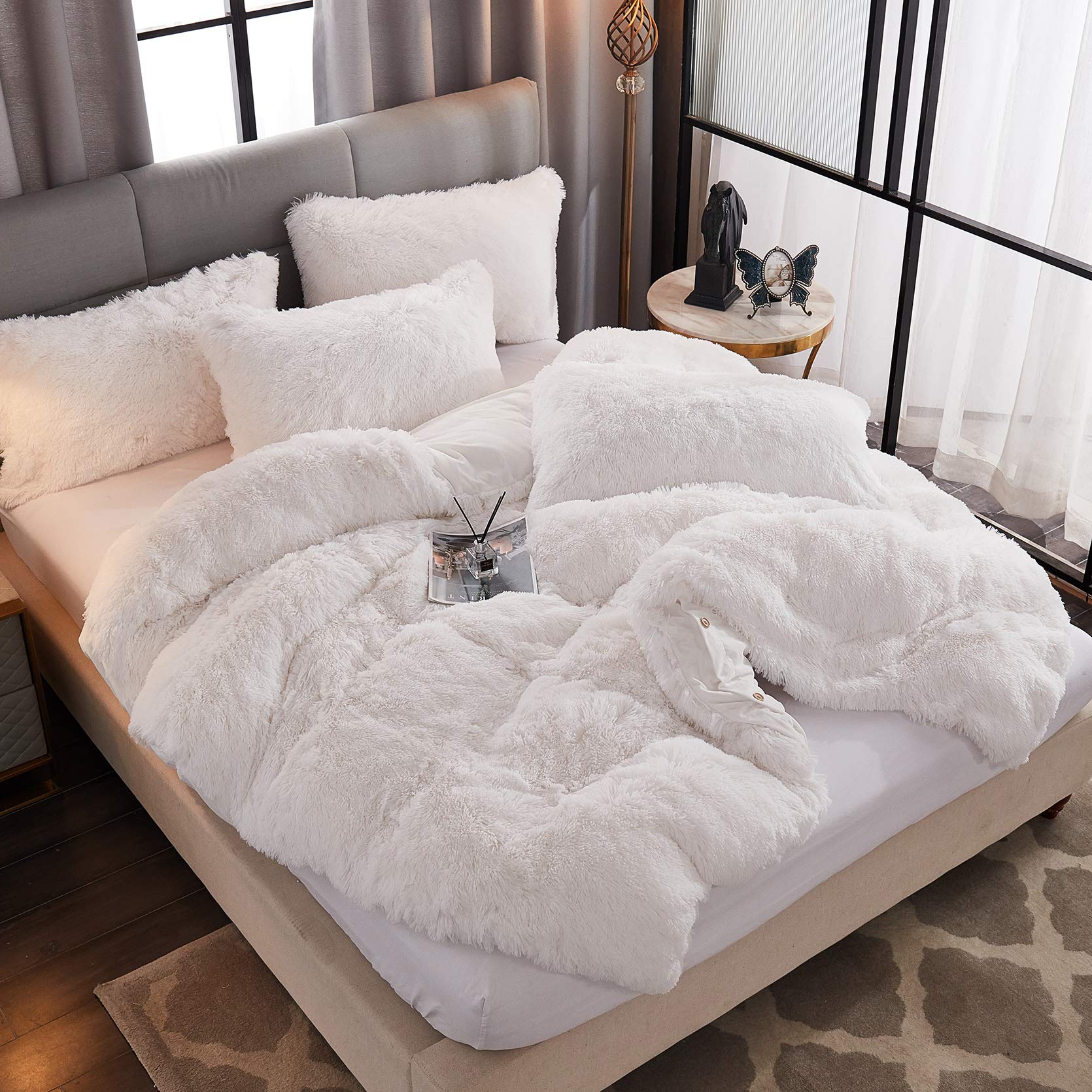 WERDIM Shaggy Fluffy Faux Fur Duvet Cover Set Button Closure Velvety Bedding Set Comforter Cover with Pillowcases White, Queen Size