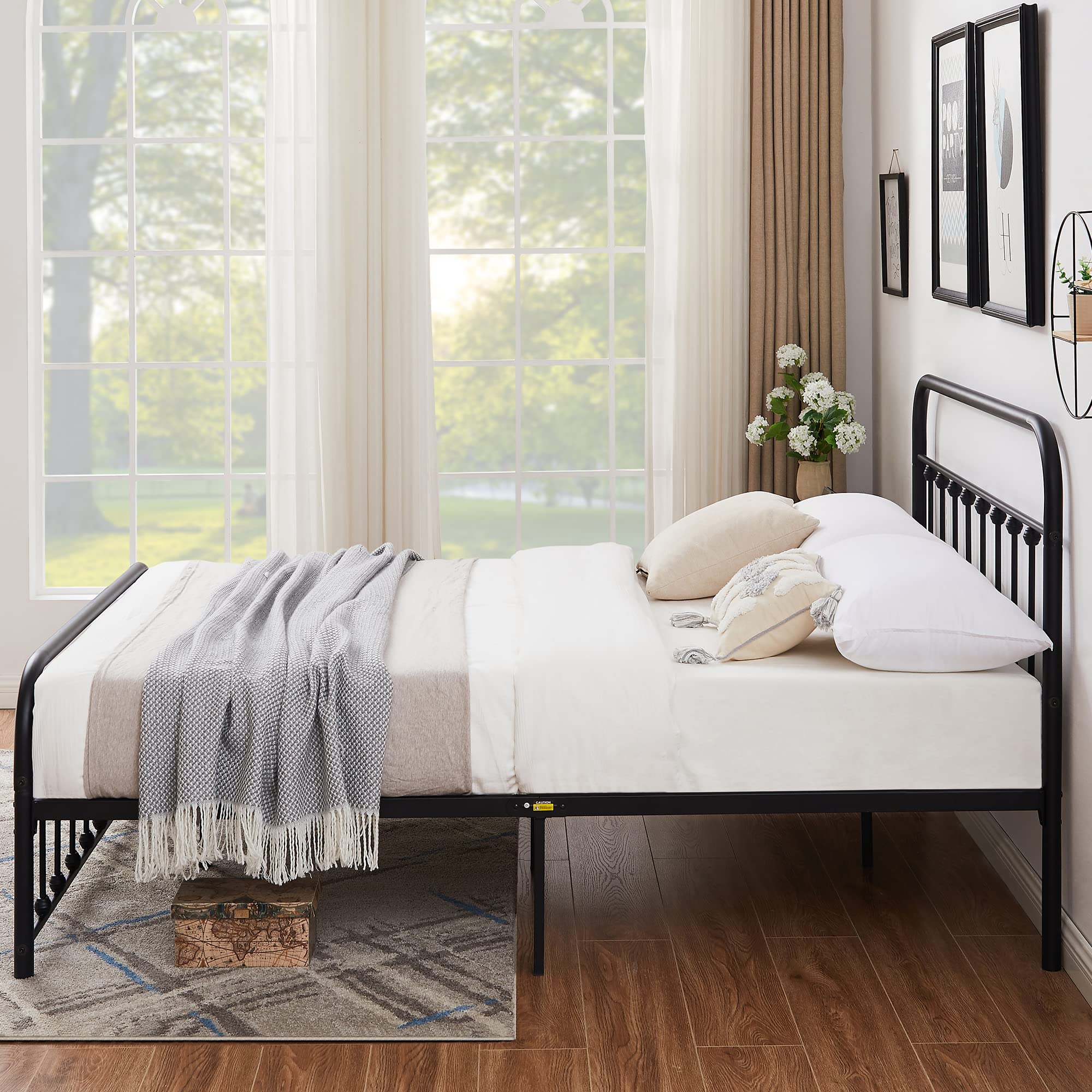 VECELO Metal Platform Bed Frame, Mattress Foundation with Headboard & Footboard,No Box Spring Needed,Queen Size