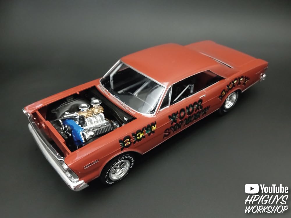 AMT 1966 Ford Galaxie Sweet Bippy 1:25 Scale Model Kit