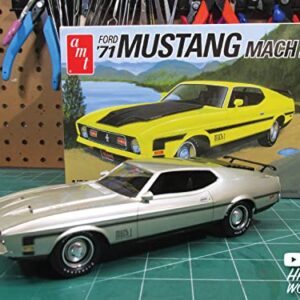 AMT 1971 Ford Mustang Mach I 1:25 Scale Model Kit