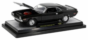 m2 machines 1970 challenger t/a black limited edition to 5250 pieces worldwide 1/24 diecast model car 40300-106a