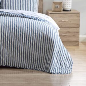 Stone Cottage - Queen Quilt Set, Super Soft Reversible Bedding with Matching Shams, Luxurious Room Essentials (Willow Way Indigo, Queen)