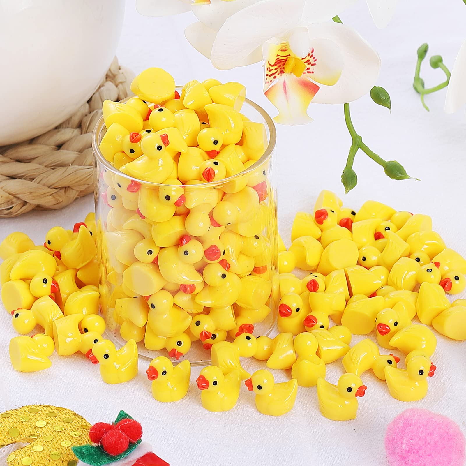 GliSun 200 Pieces Mini Resin Ducks Tiny Duck for Garden Micro Landscape Ornament Dollhouse Prank Christmas Falloween Birthday Party Favors DIY Decoration Craft