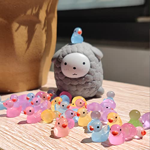 120 Pcs Mini Ducks Bulk,Tiny Ducks,Mini Resin Ducks Miniature Duck Figures Ornament Little Ducks for Craft,Dollhouse,Home Decorations Birthday Party Gift