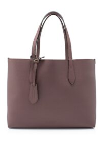 burberry medium reversible leather tote- light elderberry