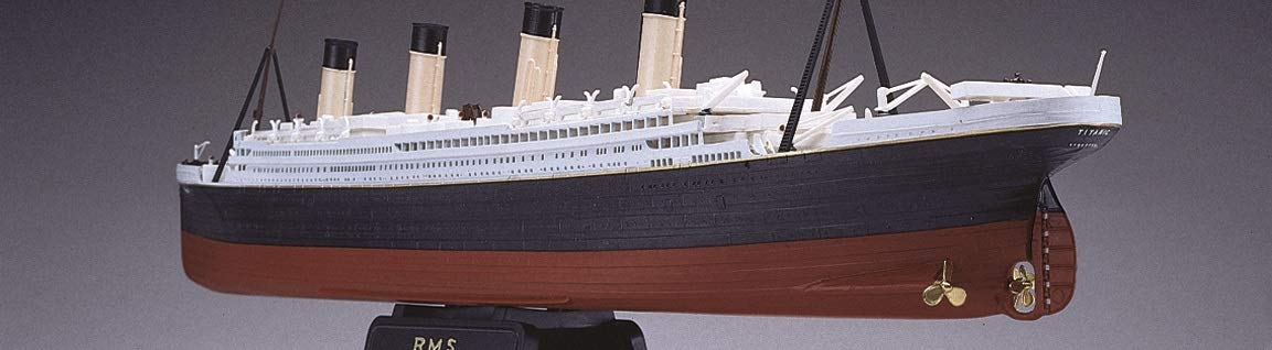 Revell 85-0445 1/570 RMS Titanic Plastic Model Kit, 18.6 x 1.9 x 3.7-Inch