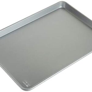 Chicago Metallic Commercial II Traditional Uncoated 16-3/4 by 12-Inch Jelly-Roll Pan, Perfect for making jelly rolls, cookies, pastries, pizza, one-pan meals, and more, Set of 2