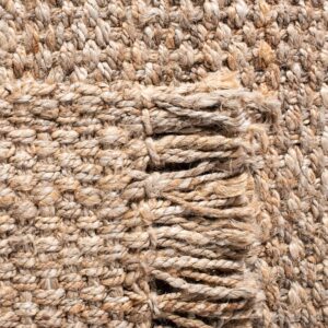 SAFAVIEH Natural Fiber Collection Accent Rug - 2' x 3', Natural, Handmade Tassel Jute, Ideal for High Traffic Areas in Entryway, Living Room, Bedroom (NF467A)