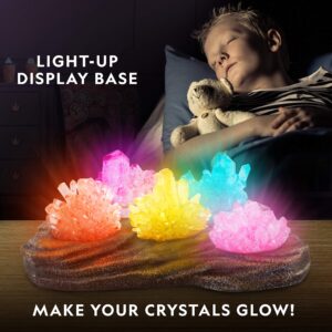 National Geographic Crystal Growing Kit - Grow 8 Light-Up Crystals, Science Gift for Kids 8-12