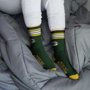 For Bare Feet NFL Youth 4 Stripe Deuce Crew Sock, Green Bay Packers, One Size