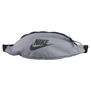 nike unisex-adult heritage hip pack bag, gunsmoke/black/black, misc