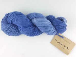 manos del uruguay maxima 2414 larkspur, 100g, hand dyed knitting yarn