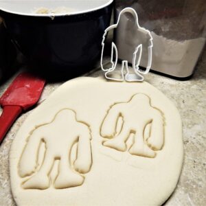 YETI SASQUATCH BIG FOOT BIGFOOT ABOMINABLE SNOWMAN MONSTER COOKIE CUTTER MADE IN USA PR2321