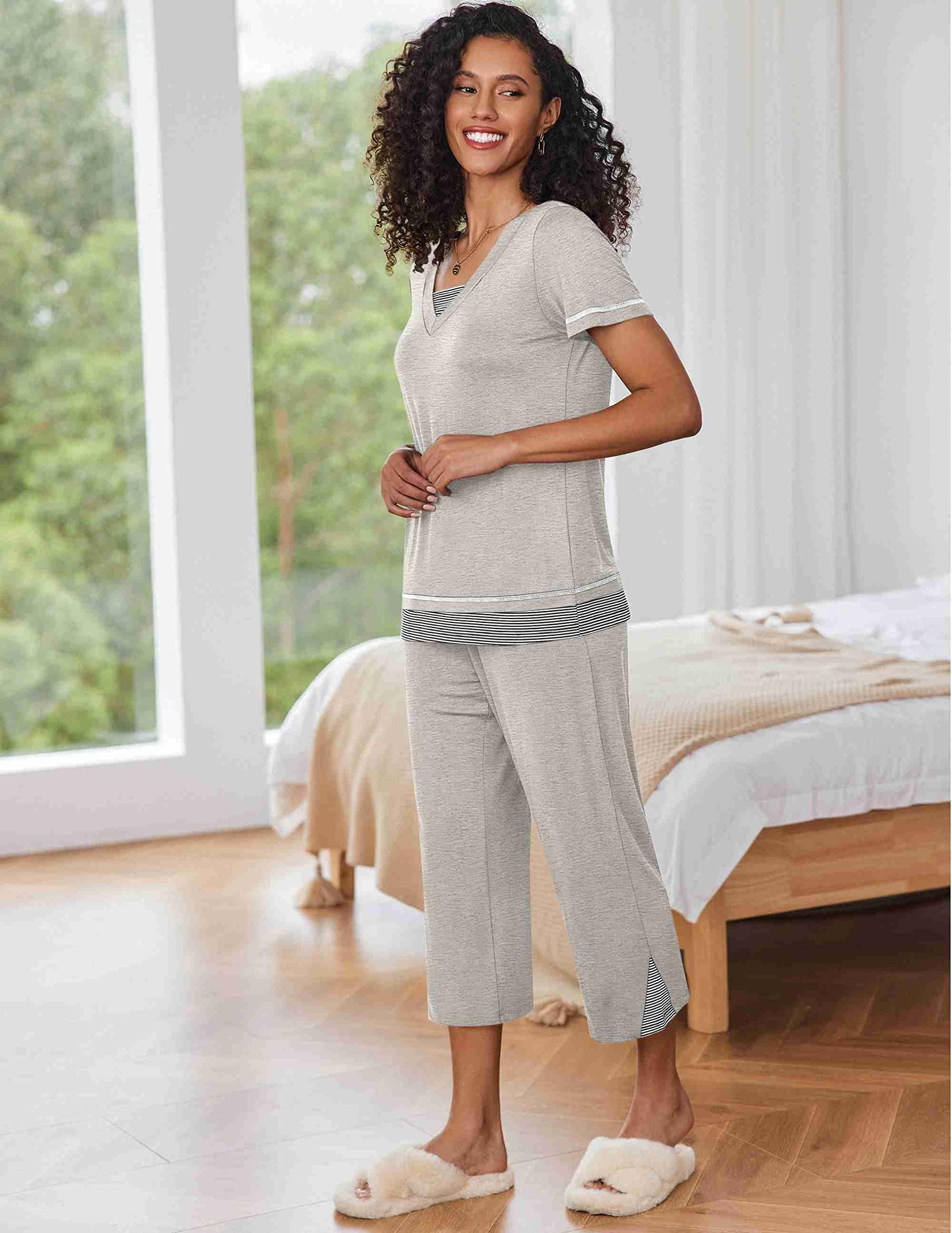 Ekouaer Capri Pajama Sets for Women Capri Pants with Short Tops Sleepwear Ladies Sleep Sets Short Sleeve Pjs Sets Soft Two Piece Loungewear Sets Light Grey