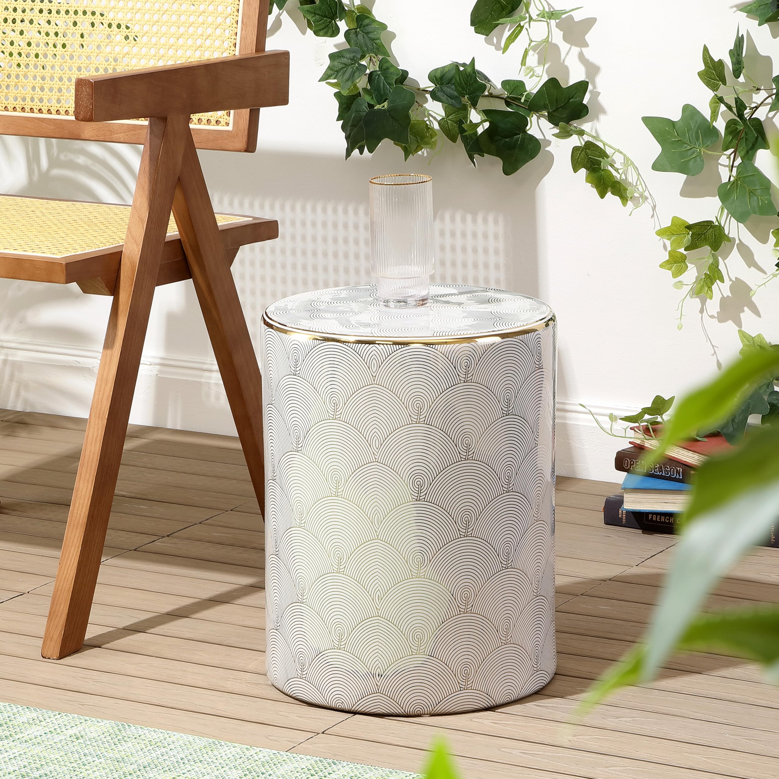 JONATHAN Y TBL1001A Fish Scale 17" Modern Ceramic Garden Stool, Coastal, Contemporary, Transitional, Side Table, Plant Stand, Spill-Proof, Living Room, Garden Room, Patio, White/Gold