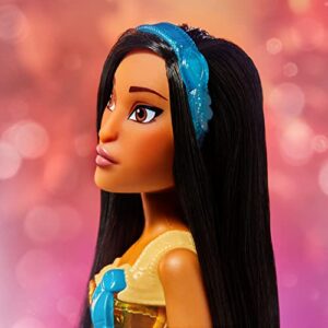 Disney Princess Royal Shimmer Pocahontas Doll, Fashion Doll with Skirt and Accessories, Toy for Kids Ages 3 and Up