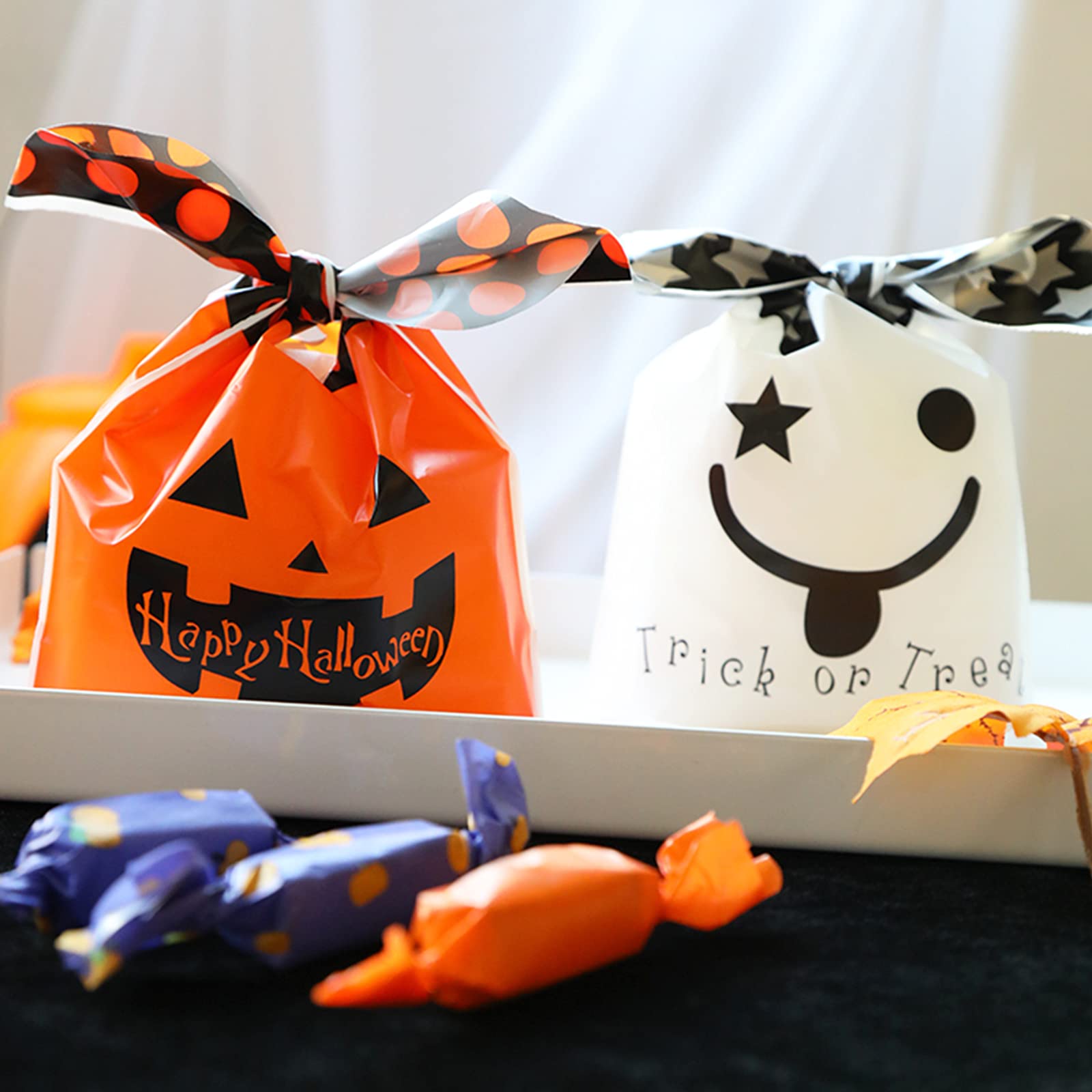 100 Pcs Halloween Goodie Bags Pumpkin Ghost Trick or Treat Candy Bags Bunny Rabbit Cookie Snacks Goody Bags Trick or Treating Gift Bags Parade Festival Party Decorations Supplies Favors White