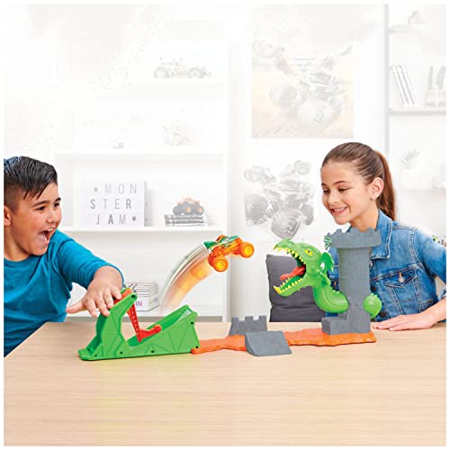 Monster Jam, Dueling Dragon Playset with Exclusive 1:64 Scale Dragon Monster Truck, Kids Toys for Boys Ages 3 and up