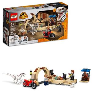 lego jurassic world atrociraptor dinosaur: bike chase set 76945, dinosaur toys for boys, girls, kids age 6 plus, with 3 dino figures and toy motorcycle