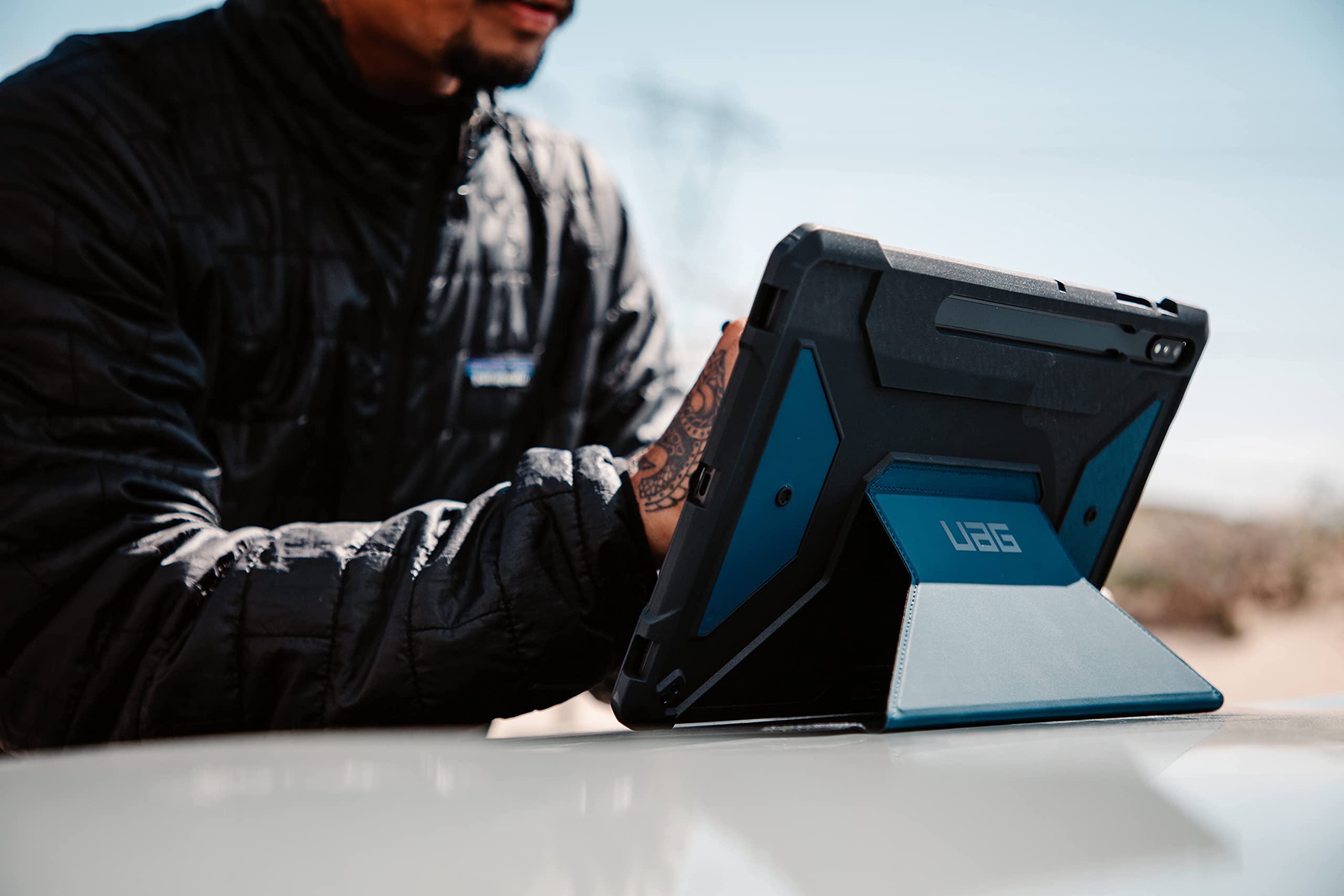 URBAN ARMOR GEAR UAG Designed for Galaxy Tab S8 Plus 12.4-inch (SM-X800 & SM-X806) Case Rugged Smooth Exterior Material Heavy Duty Folio Stand Metropolis SE Protective Cover, Mallard