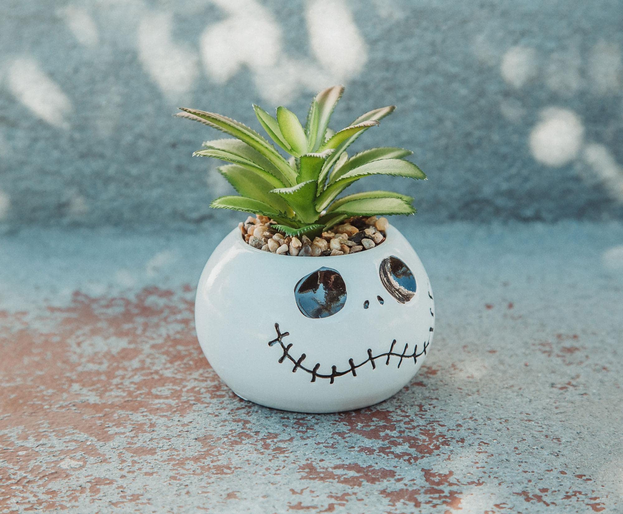 Toynk Disney The Nightmare Before Christmas Jack Skellington 3-Inch Ceramic Mini Planter with Artificial Succulent | Small Flower Pot, Faux Indoor Plants for Desk Shelf, Home Decor Trinket Tray