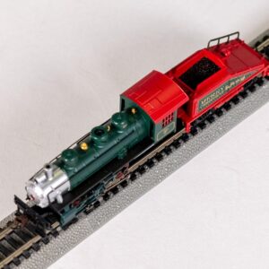 Bachmann Trains - USRA 0-6-0 SWITCHER Locomotive - NP&S® #25 - Christmas - N Scale