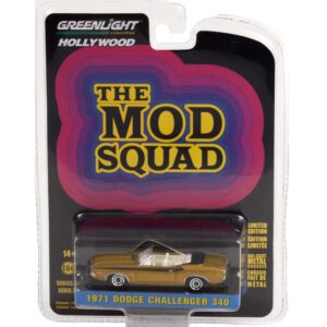 greenlight collectibles 1:64 hollywood series 34 1971 dodge challenger 340 mod squad