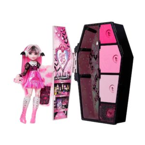 monster high skulltimate secrets fearidescent series doll & accessories, draculaura, dress-up locker & 19+ surprises