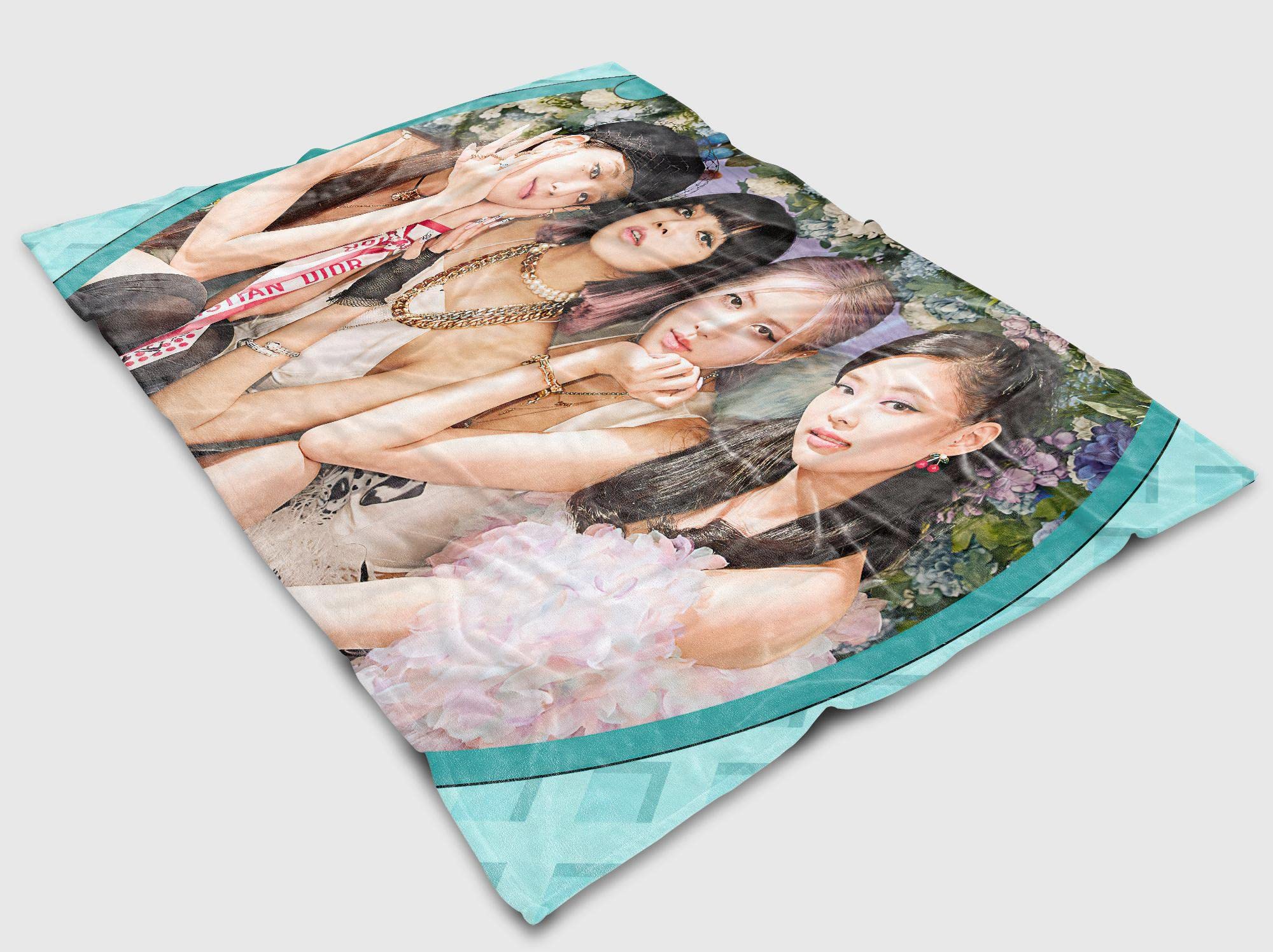 GZDXD Korean Girl Group Poster Blanket, HD Printing Does not Fade, Soft Flannel Throw Blanket, Suitable for Kids Teen Adult Gift (Color 10,50x60in (130x150cm))