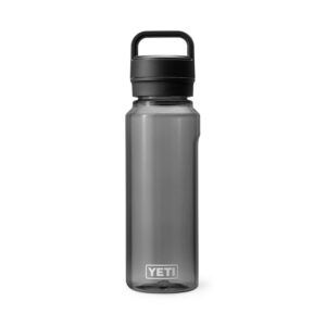 yeti yonder 1l/34 oz water bottle with yonder chug cap, charcoal